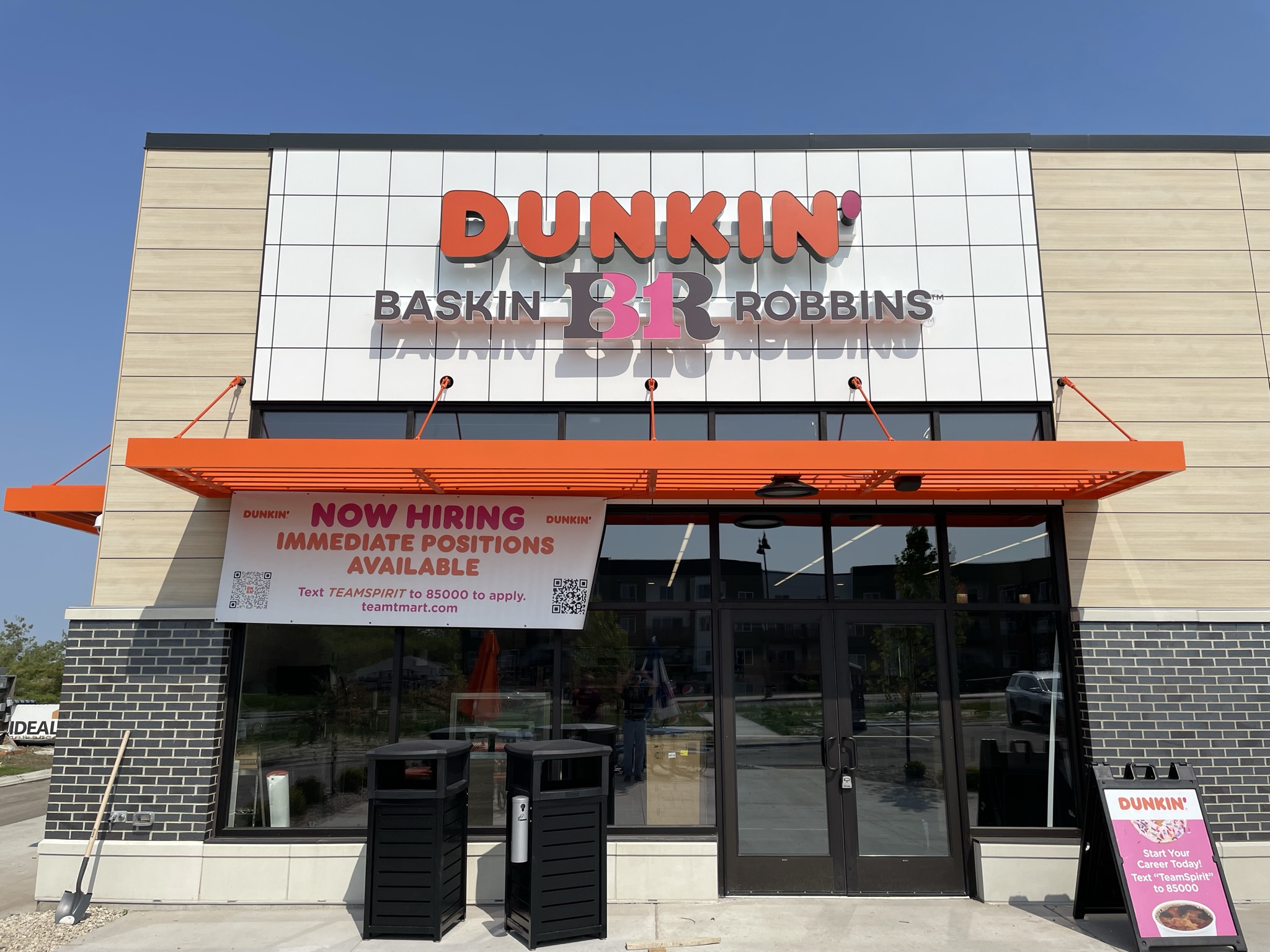 Dunkin' Donuts/Baskin-Robbins - Peter Schwabe Construction